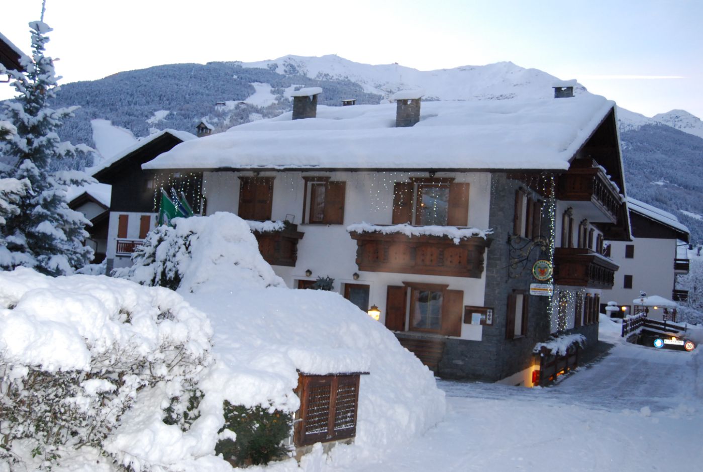 Chalet Gardenia - Appartamento bilocale Rododendro, Bormio, Sondrio ...